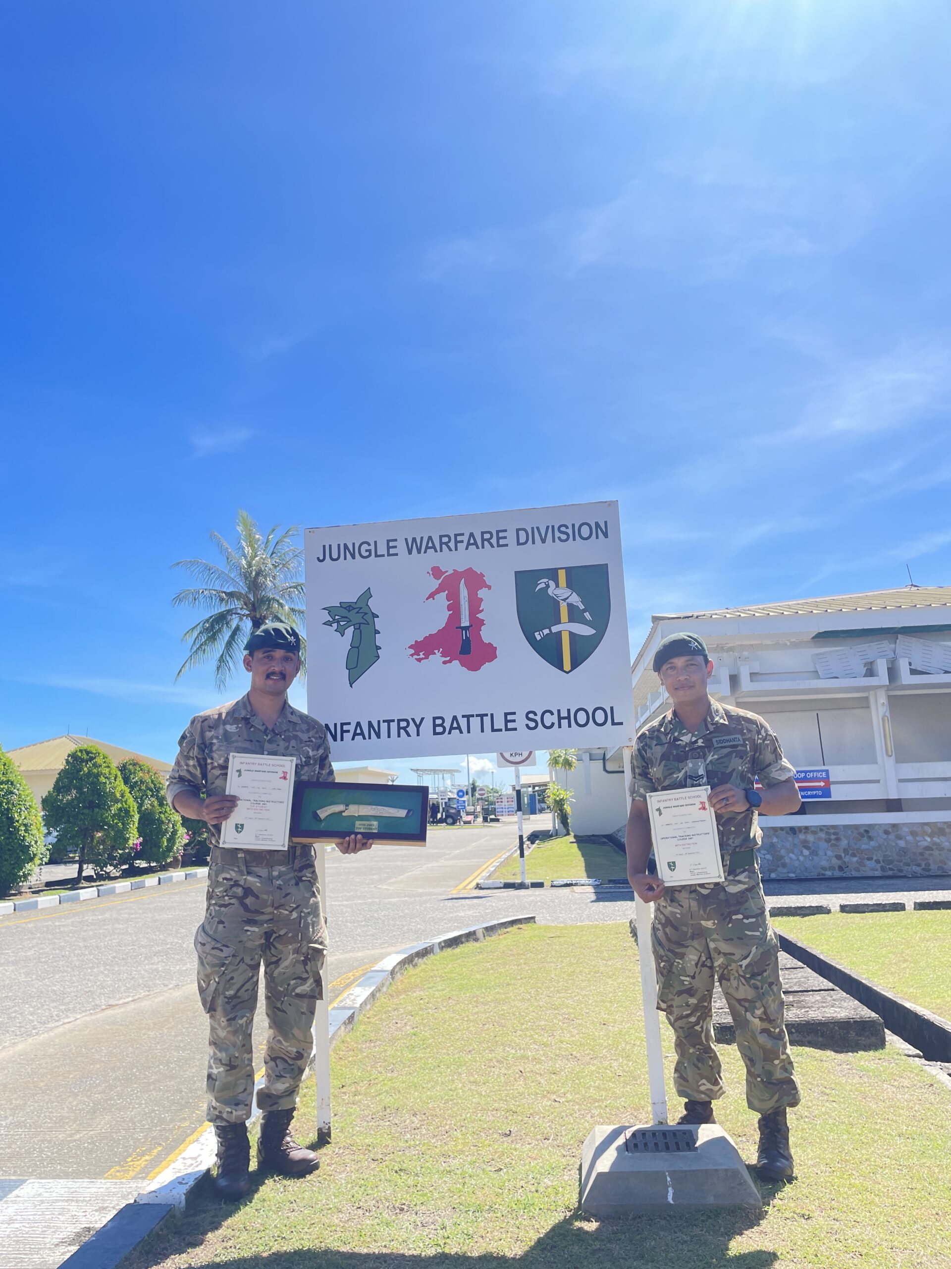 Operational Tracking Instructor Couse in Brunei - Gurkha Brigade ...