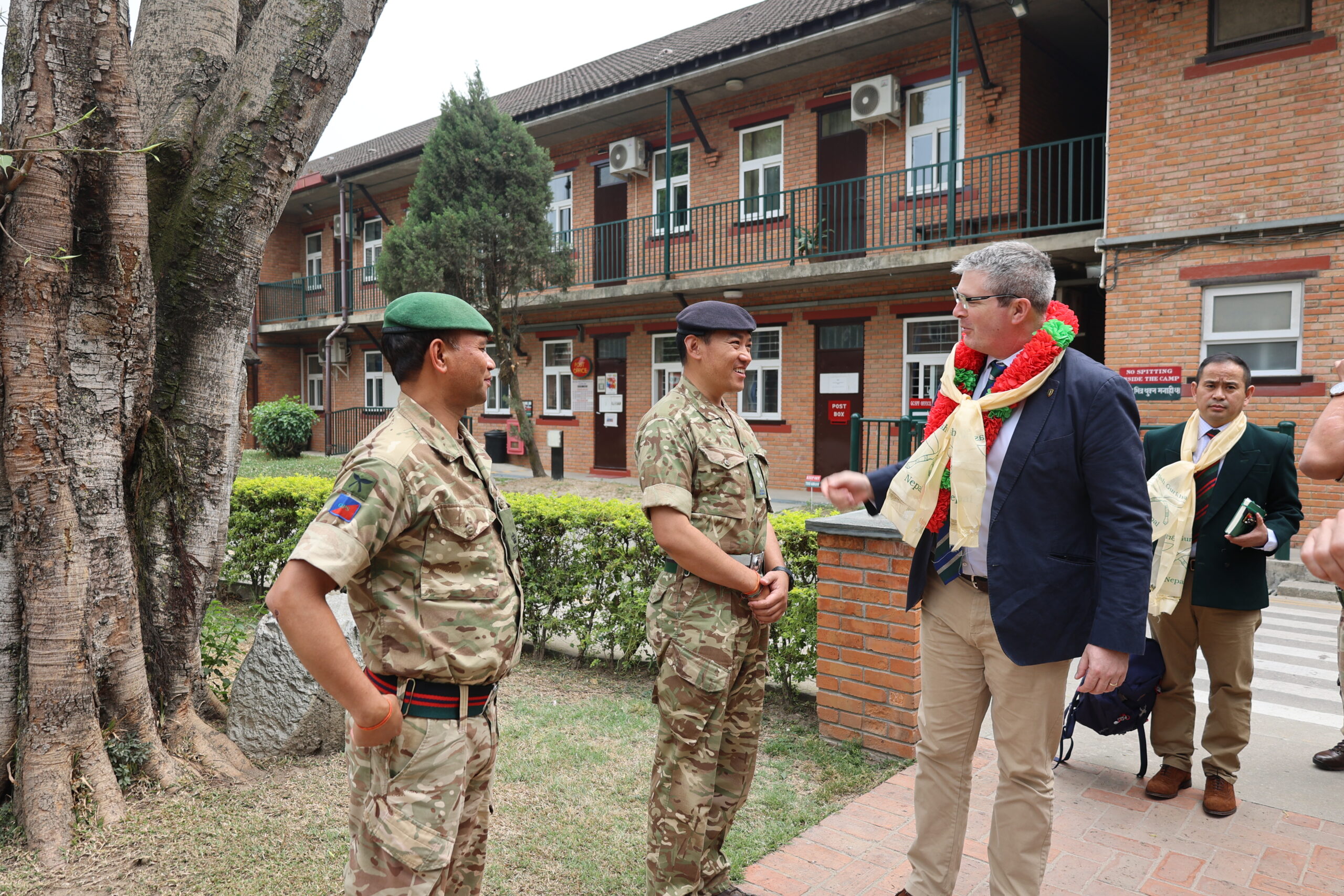 Chief of Staff Allied Rapid Reaction Corps visit - Gurkha Brigade ...