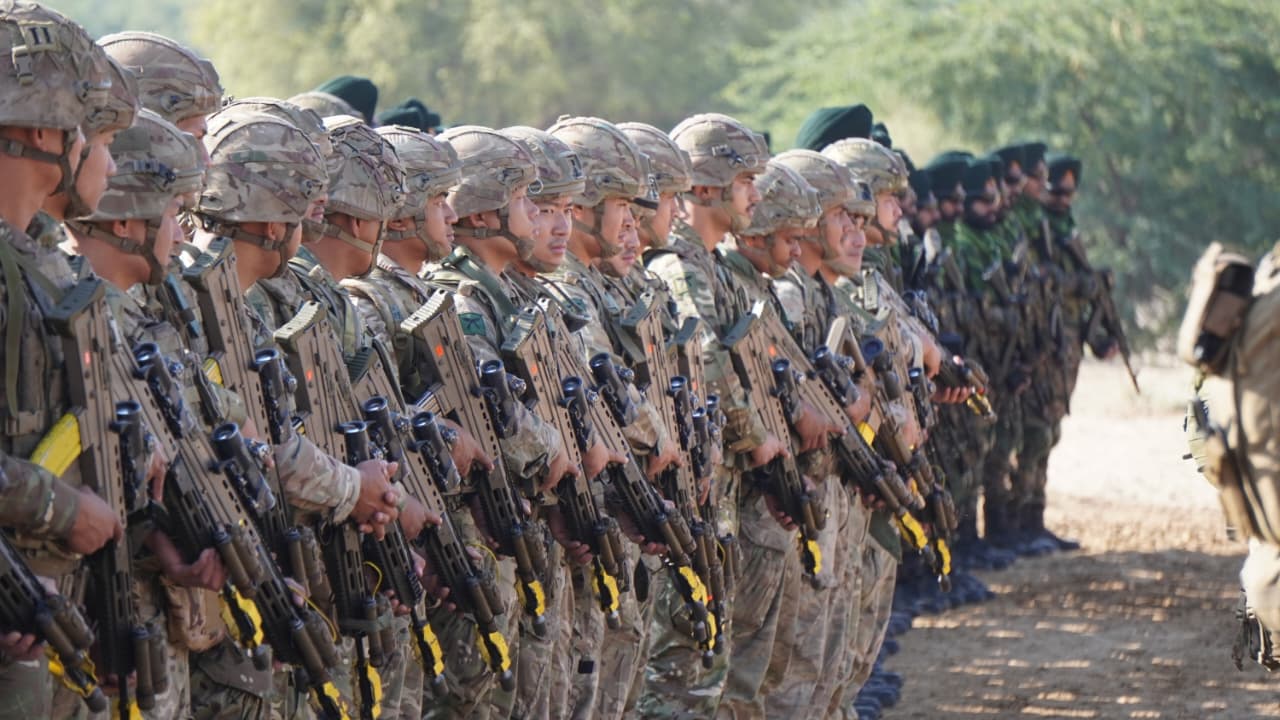 Gurkhas from 2 RGR on Exercise in Rajasthan - Gurkha Brigade Association